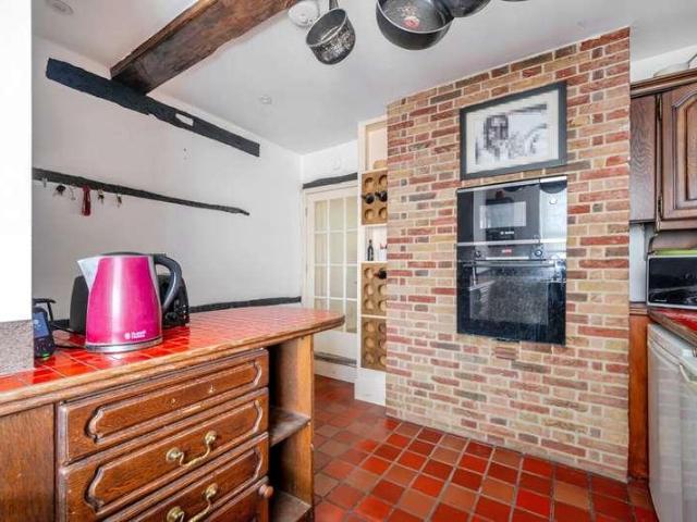 4 bed house for sale