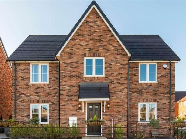 4 bed house for sale