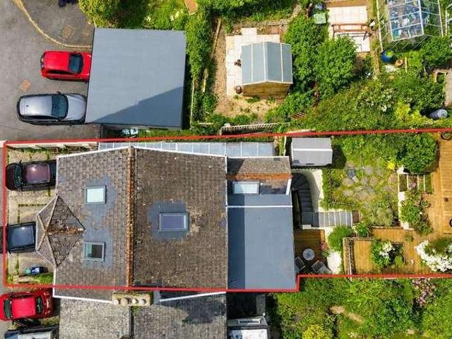 4 bed house for sale