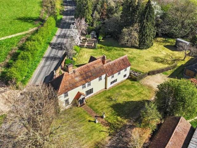 4 bed house for sale