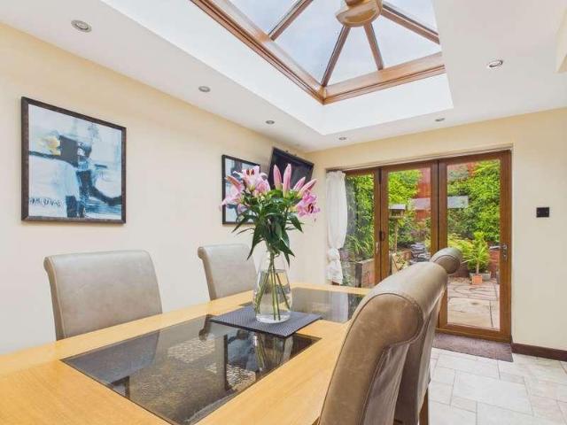 4 bed house for sale