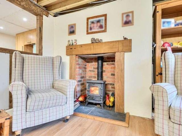 4 bed house for sale