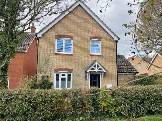 4 bed house for sale