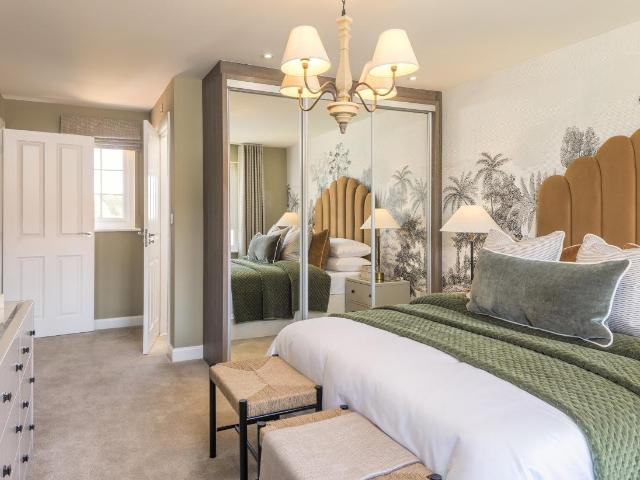 4 bed house for sale