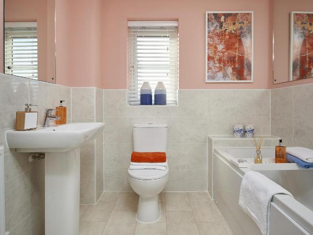 4 bed house for sale