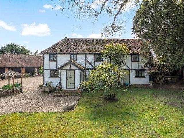 4 bed house for sale