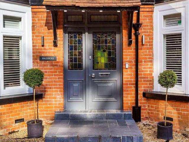 4 bed house for sale