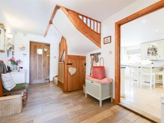 4 bed house for sale