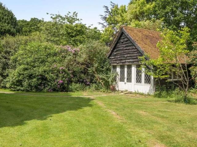 4 bed house for sale