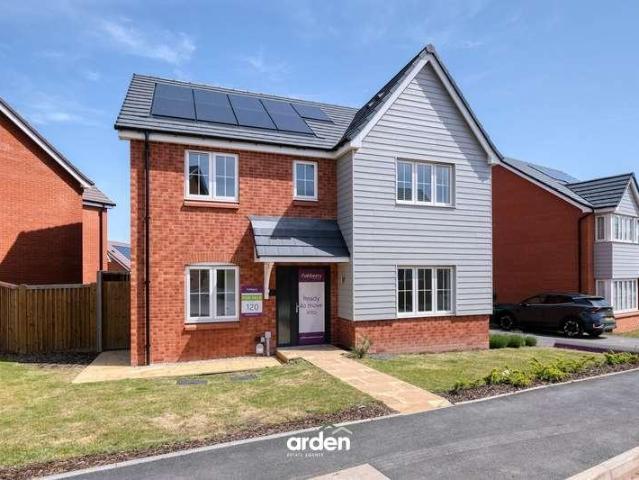 4 bed house for sale