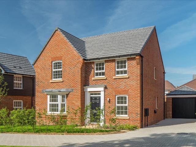 4 bed house for sale