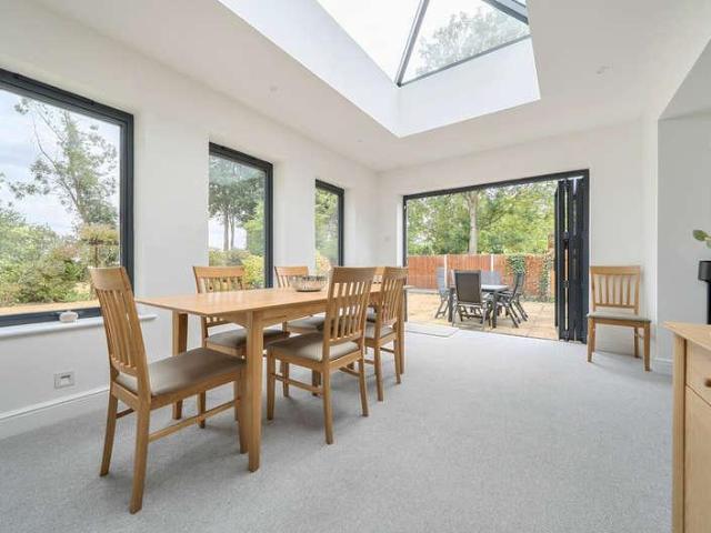 4 bed house for sale