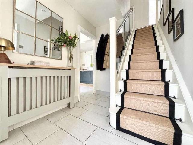 4 bed house for sale