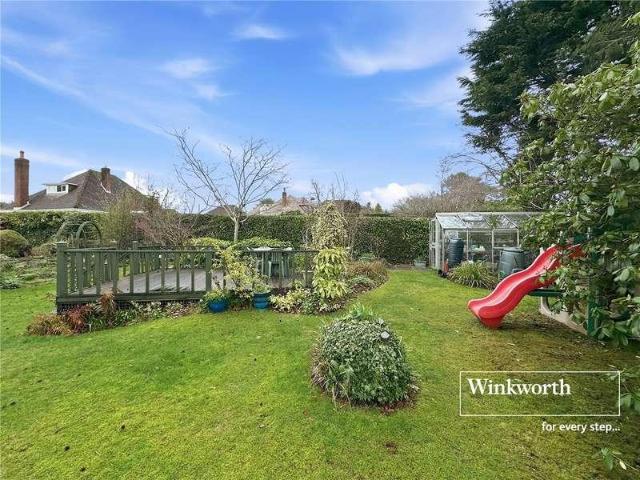 4 bed house for sale