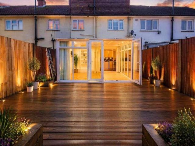 4 bed house for sale