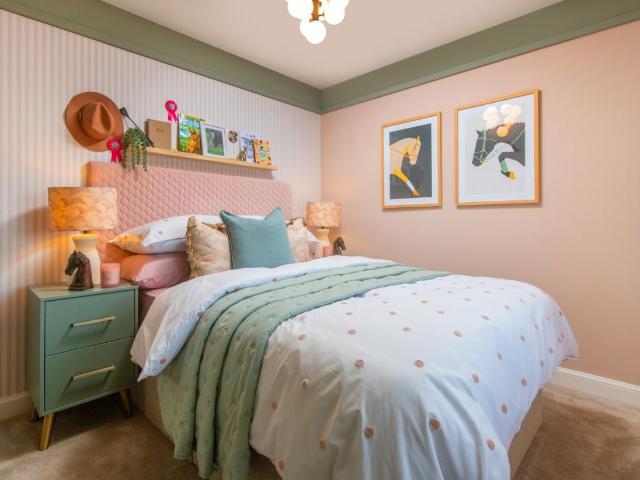 4 bed house for sale