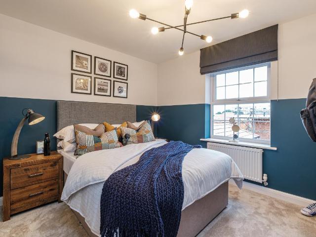 4 bed house for sale