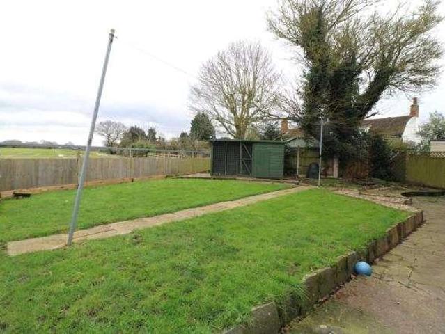 4 bed house for sale