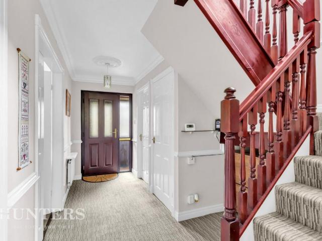 4 bed house for sale