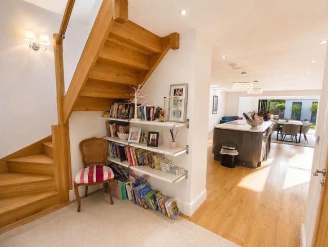 4 bed house for sale
