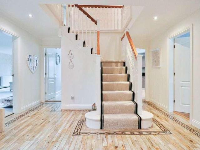 4 bed house for sale
