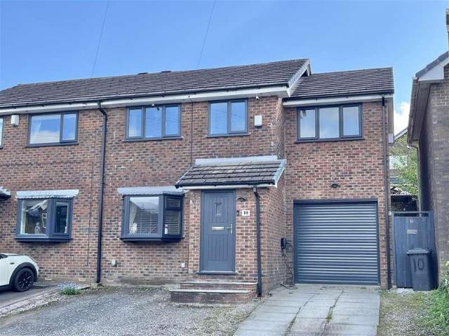 4 bed house for sale