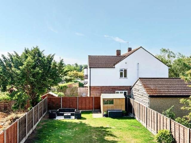 4 bed house for sale