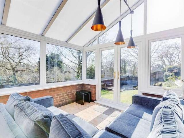 4 bed house for sale