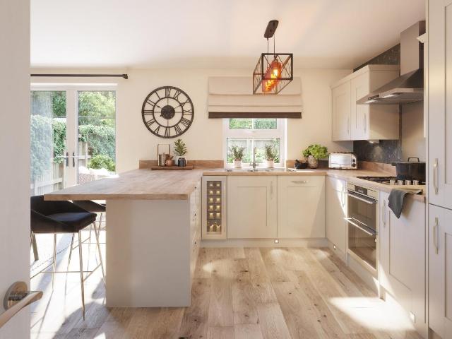 4 bed house for sale