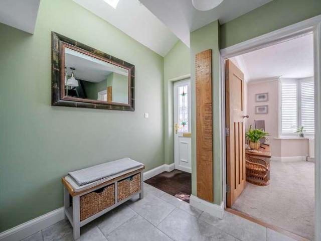 4 bed house for sale
