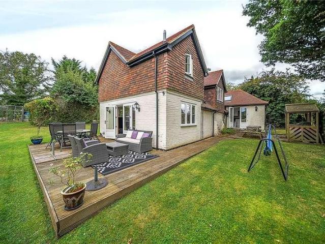 4 bed house for sale