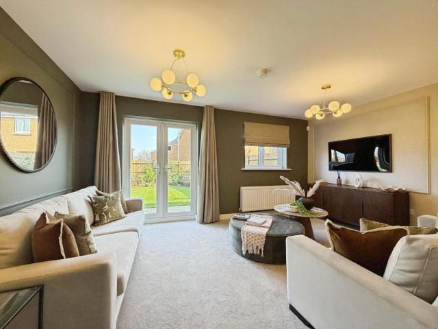 4 bed house for sale