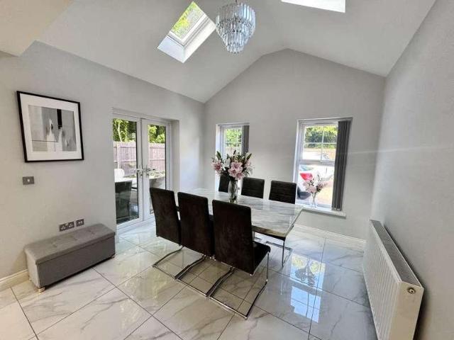 4 bed house for sale