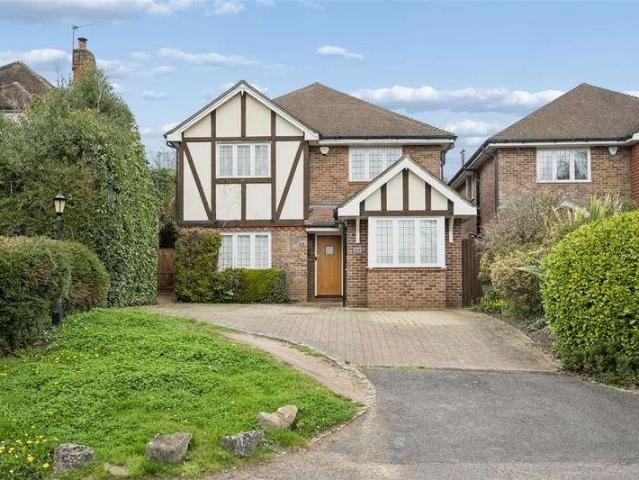 4 bed house for sale