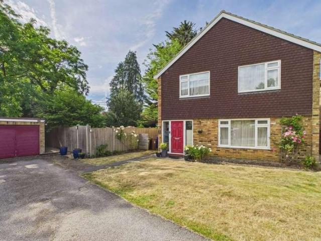 4 bed house for sale