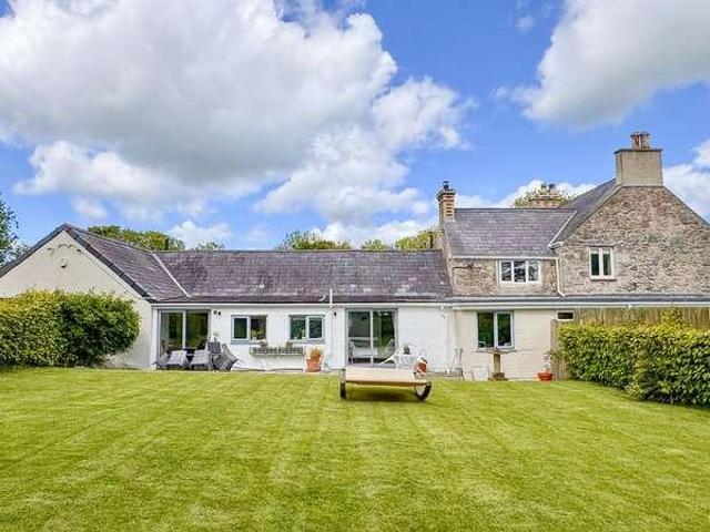 4 bed house for sale