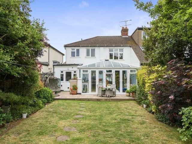 4 bed house for sale