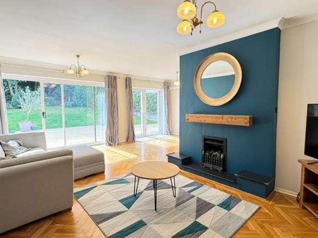 4 bed house for sale