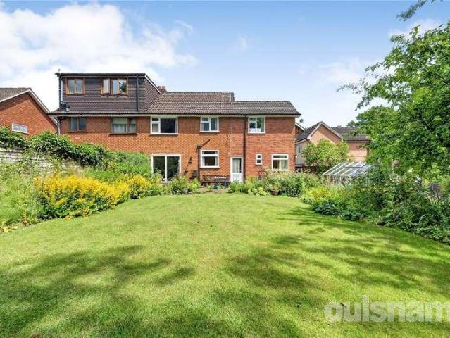 4 bed house for sale