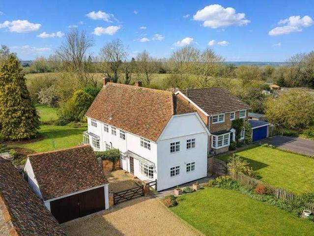 4 bed house for sale