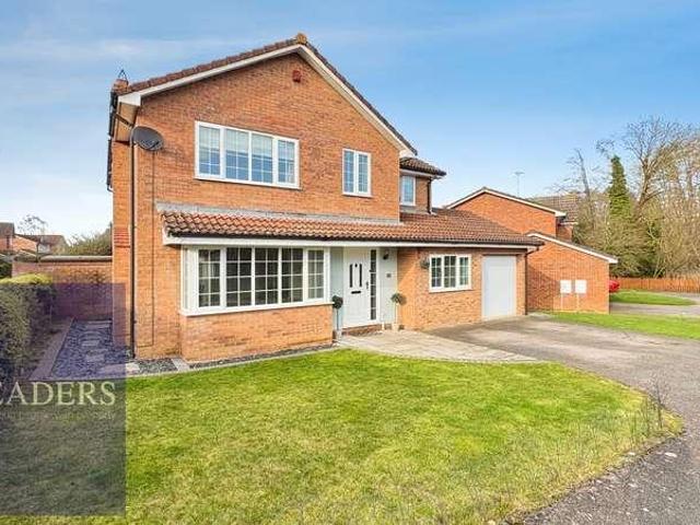 4 bed house for sale