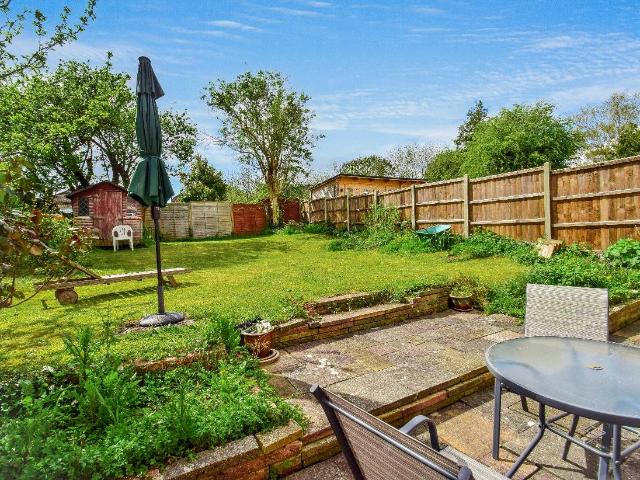 4 bed house for sale