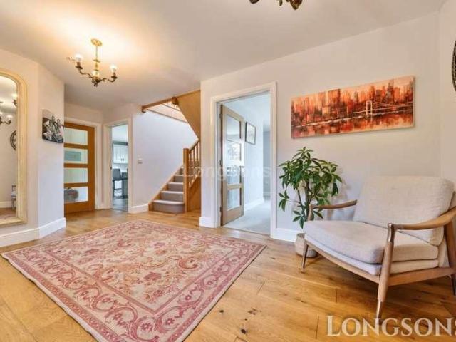 4 bed house for sale
