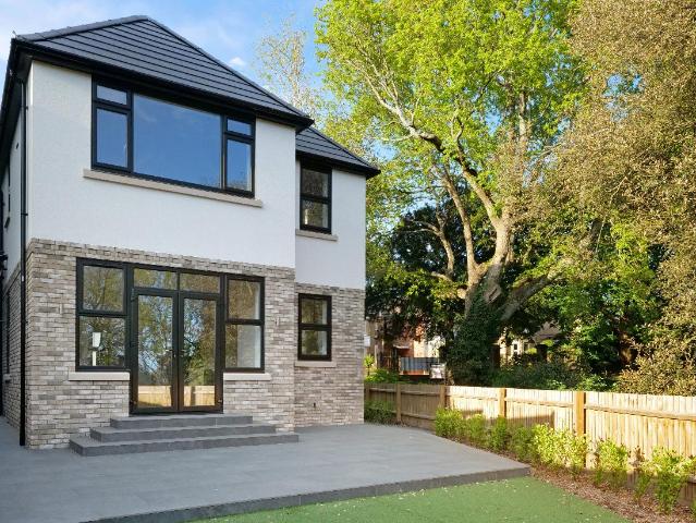 4 bed house for sale