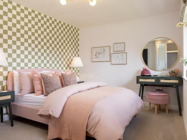 4 bed house for sale