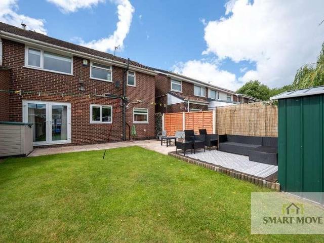 4 bed house for sale