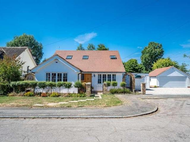 4 bed house for sale