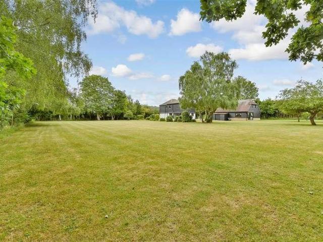 4 bed house for sale