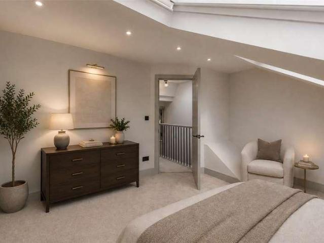 4 bed house for sale