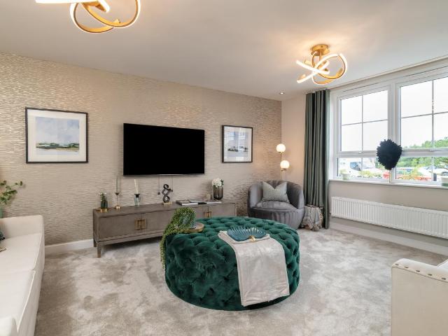 4 bed house for sale